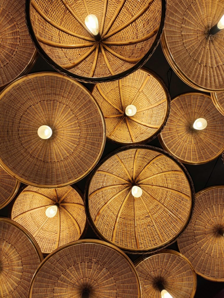 Use an Edison Flood Light to Illuminate Large Areas - Fitflopsale